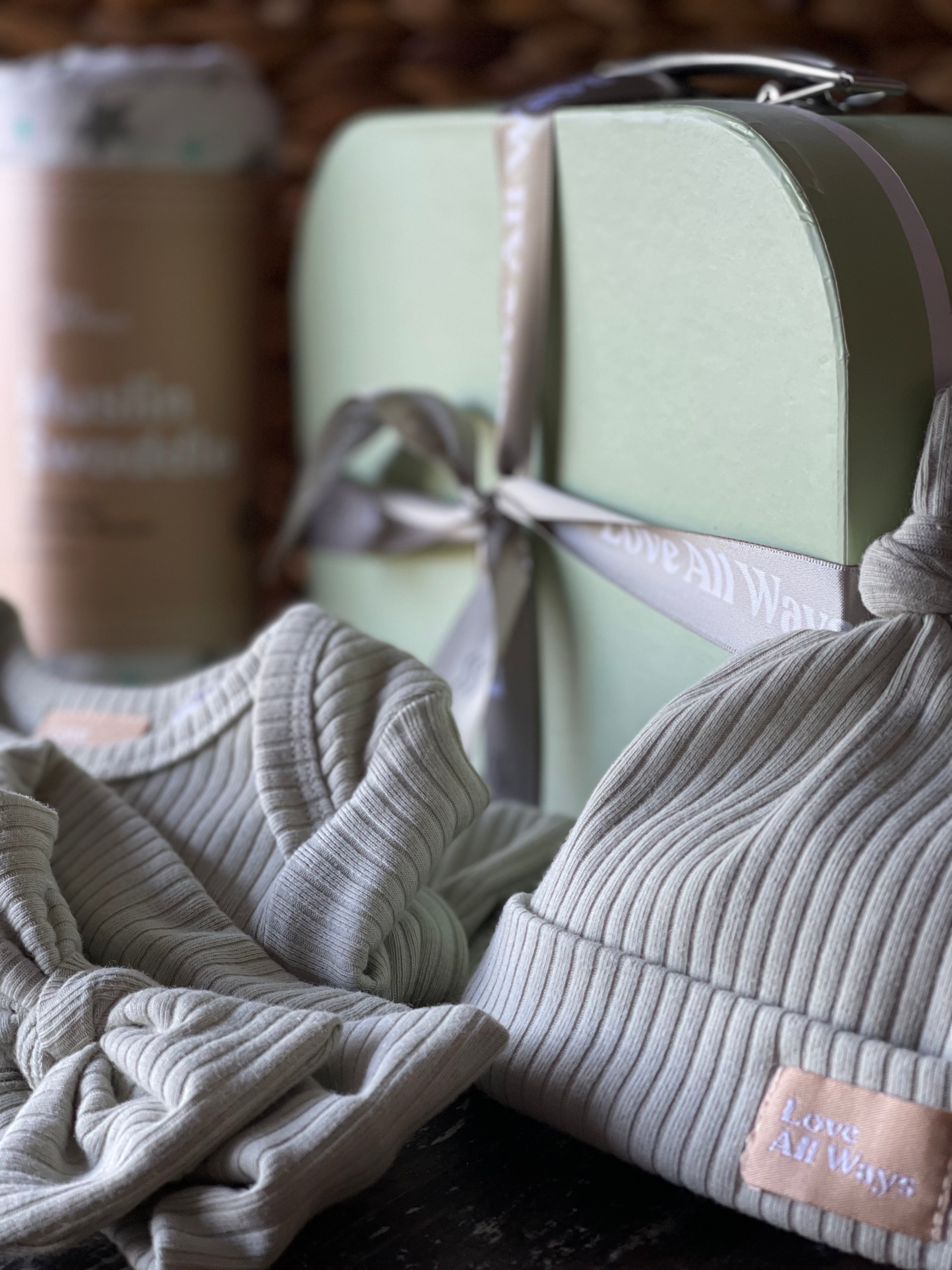 Baby Hampers, Baby Gift Hampers, Neutral Baby Hampers – Love All Ways